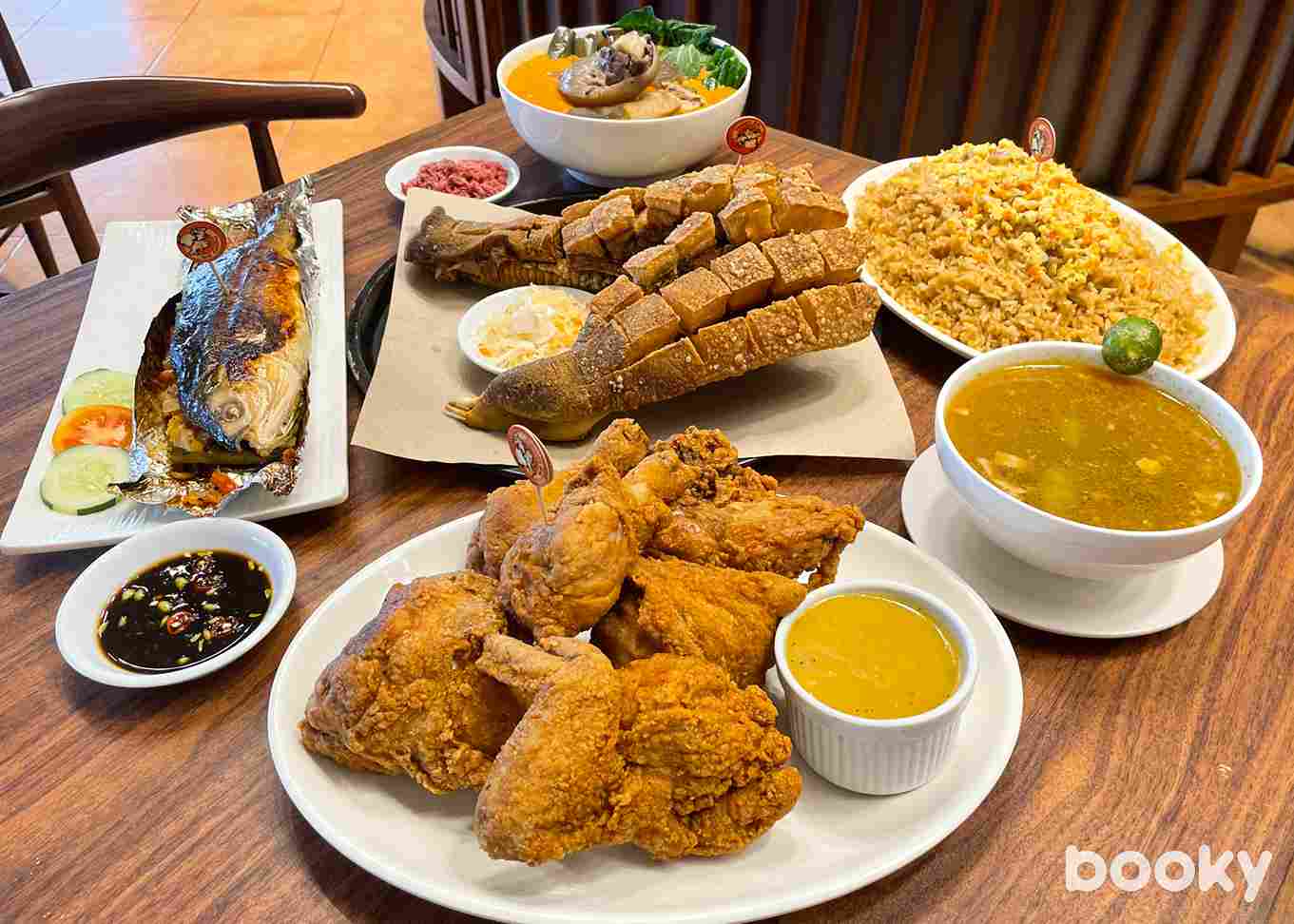 Your Guide to the Best Eats on Pepeton’s Menu | Booky