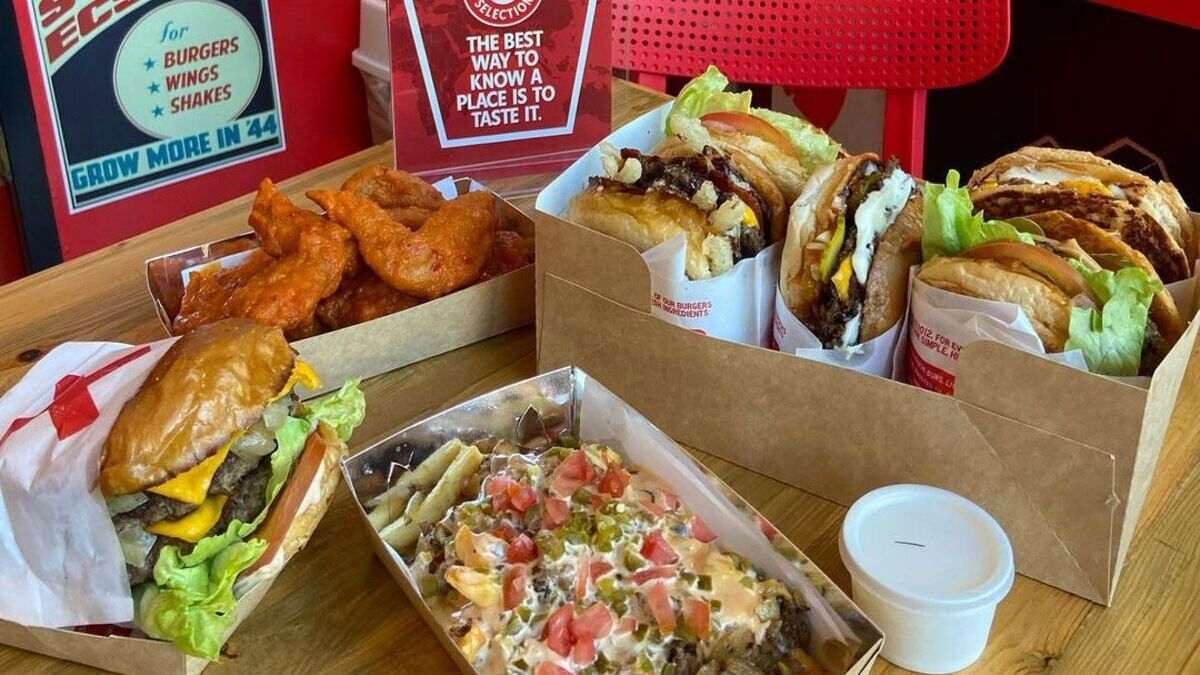 10 Jupiter Street Restaurants to Eat at Before You Go to Pobla | Booky